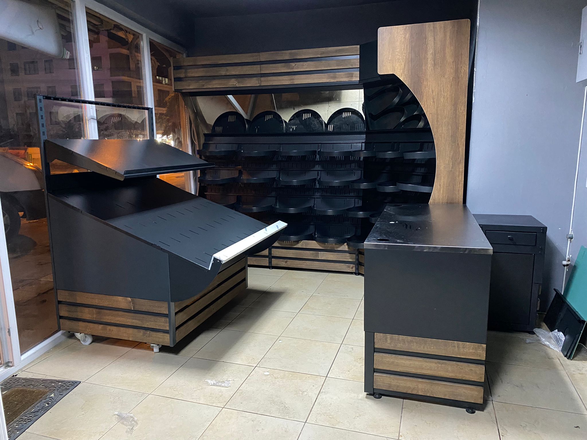 Table Top Hanging Grocery Counter Structure – Manav Reyonu