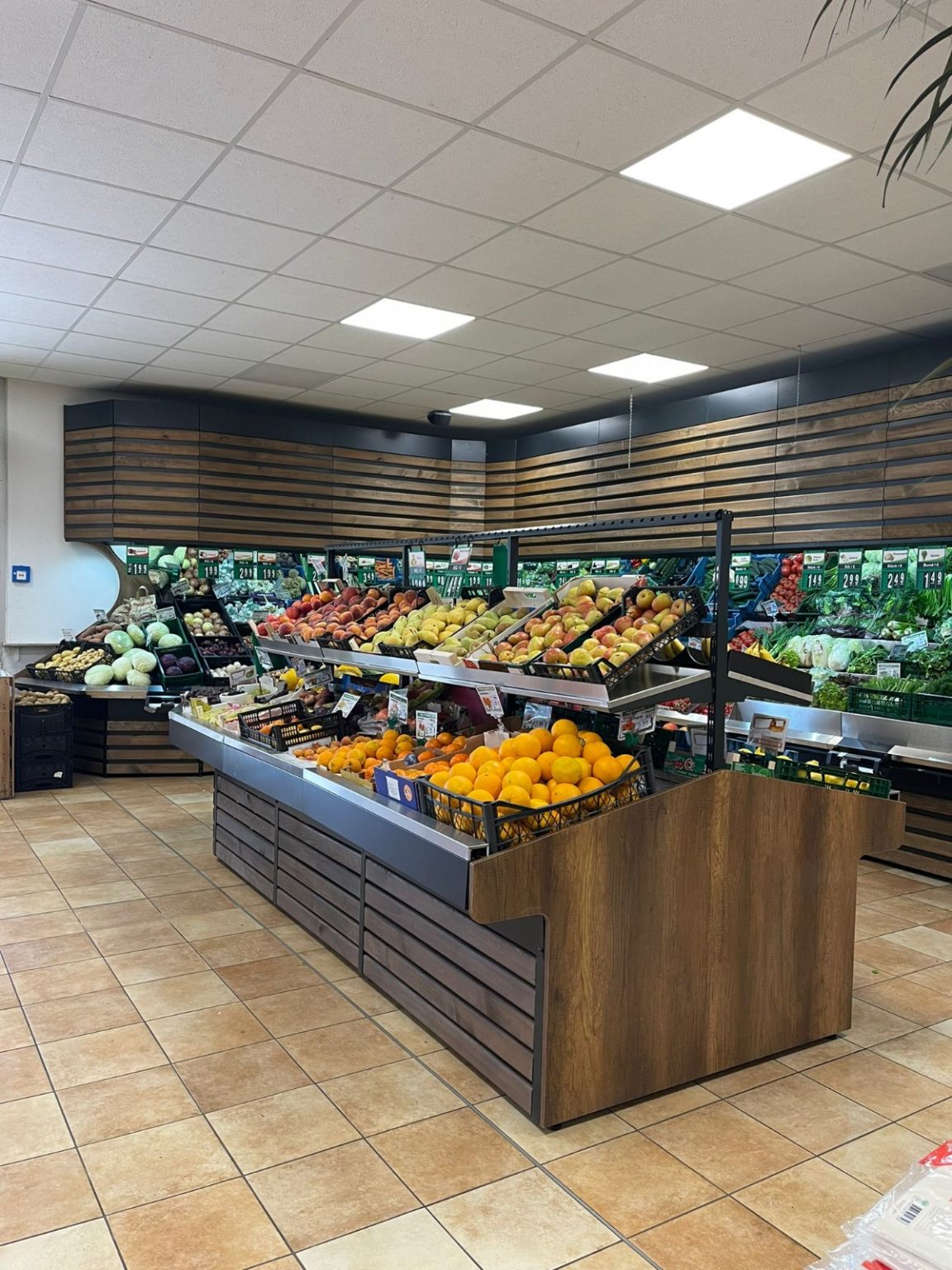 MAGASIN DE FRUITS ET LÉGUMES – Greengrocer Rayon